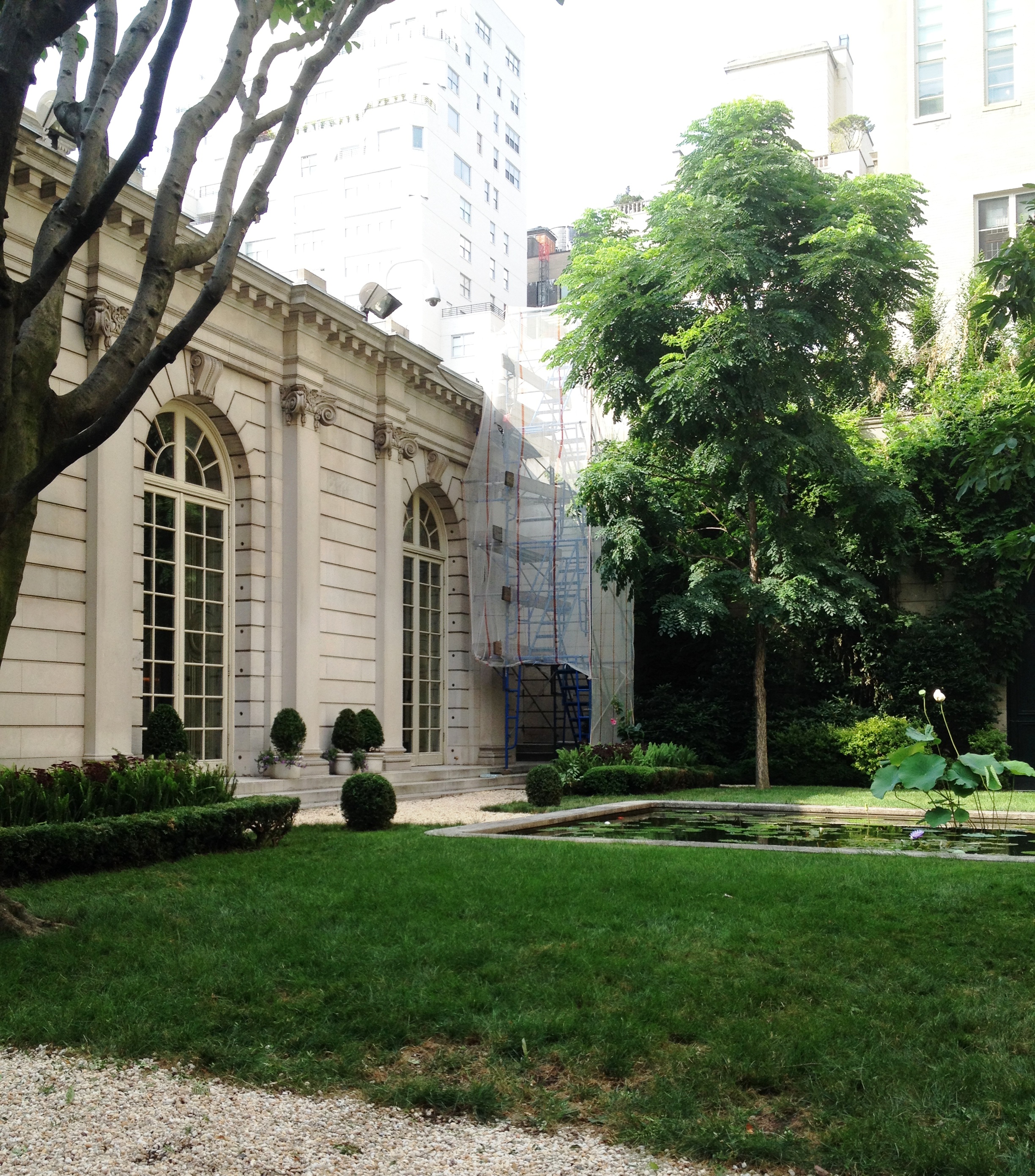 Frick-Garden | HDC